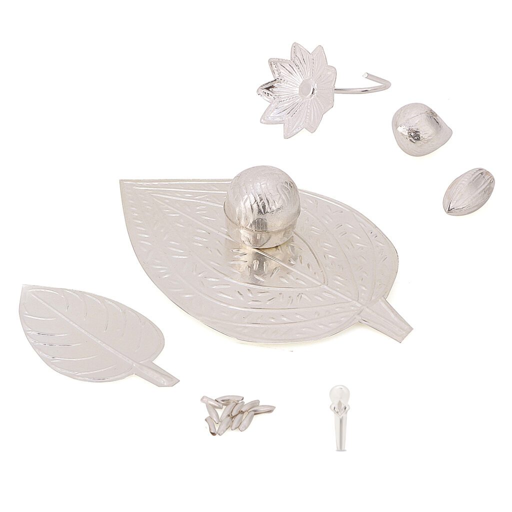Pure Silver Pan, Supari, Nariyal, Tulsi, Elaichi, Clove, Flower, Rice ...